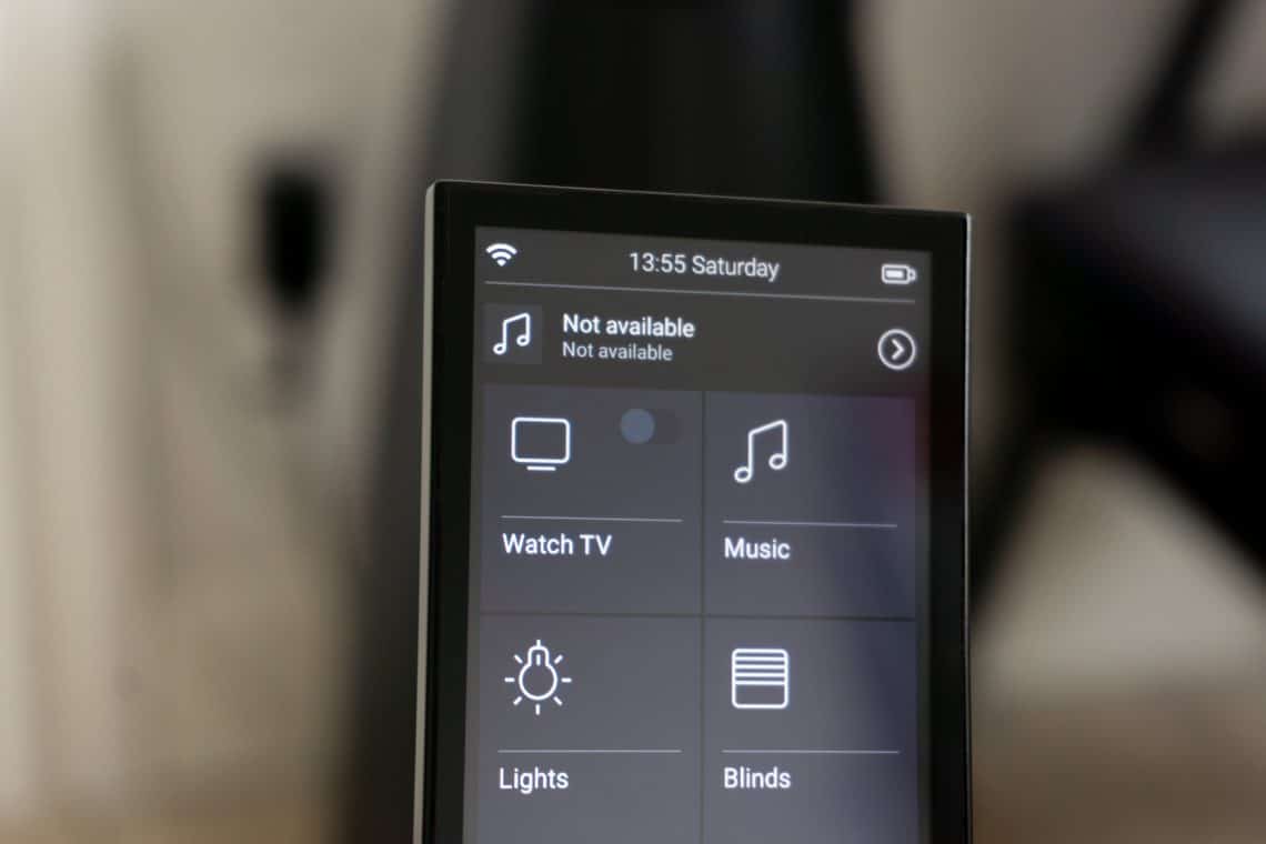 Cambios en el mando a distancia YIO Remote para que no te vuelvas loco ...
